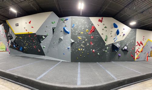 Yellow - VB | Pebble Climbing | Pebble Climbing