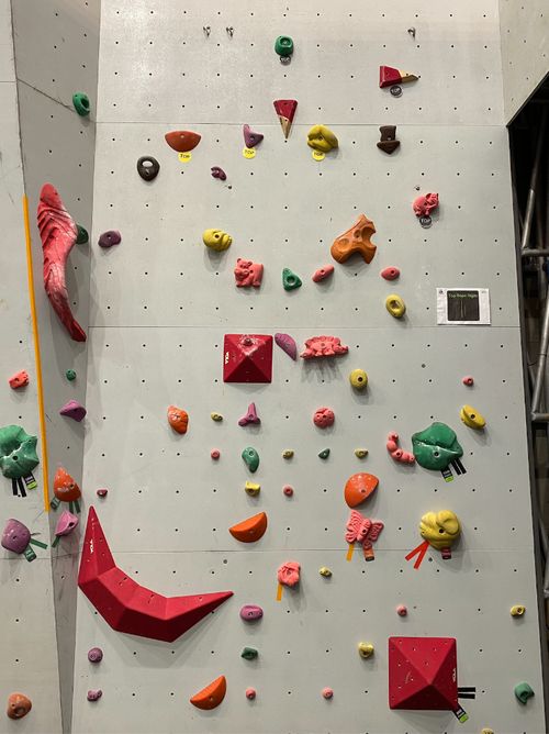 Red - V4 | Pebble Climbing | Pebble Climbing